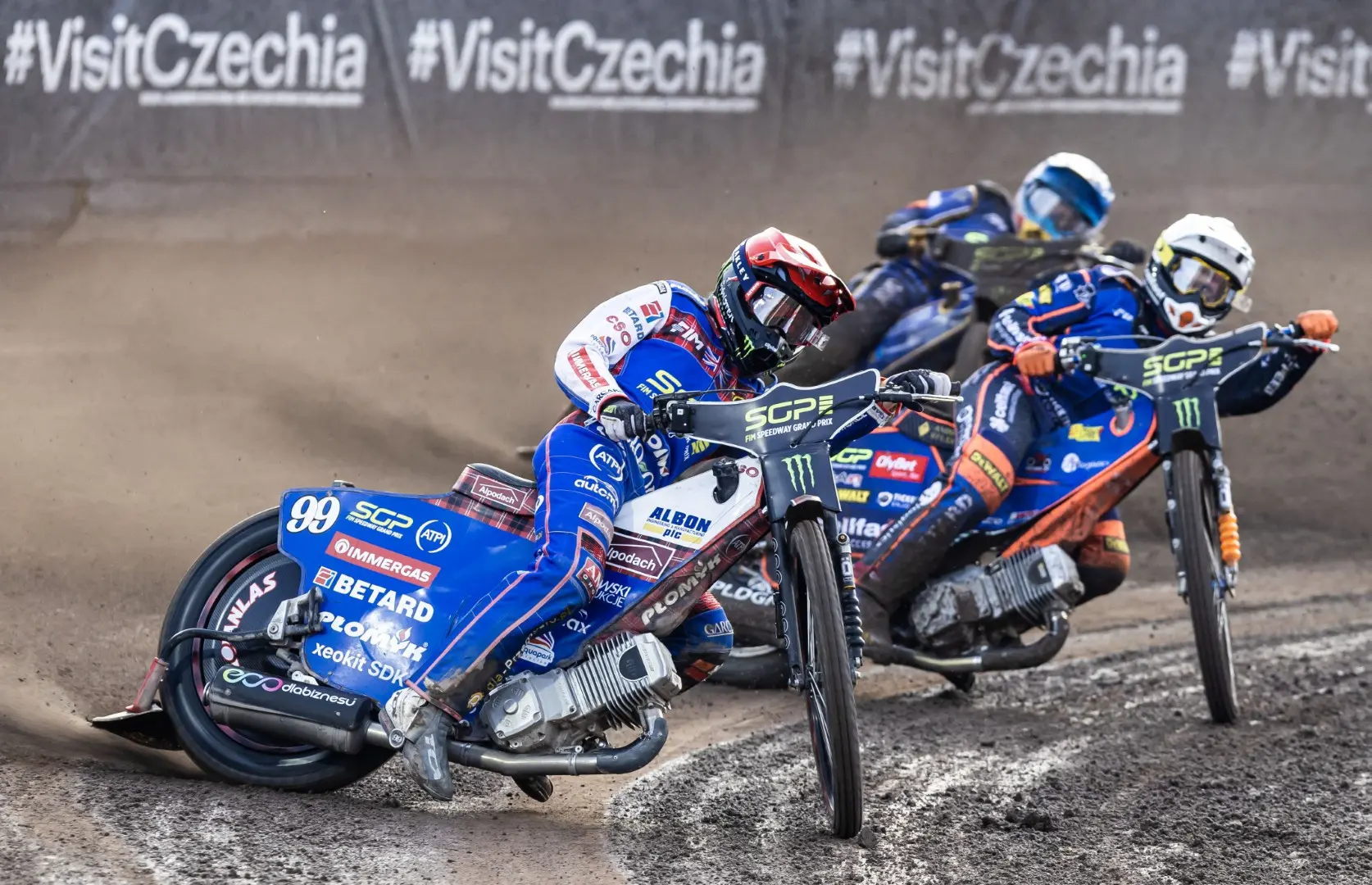 BOSS "PROUD" TO STAGE HUGE EVENTS | Manchester SGP