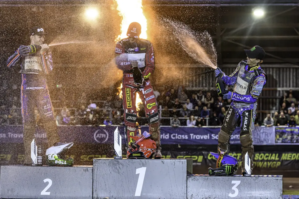 FRICKE WINS FRIDAY GP | Manchester SGP